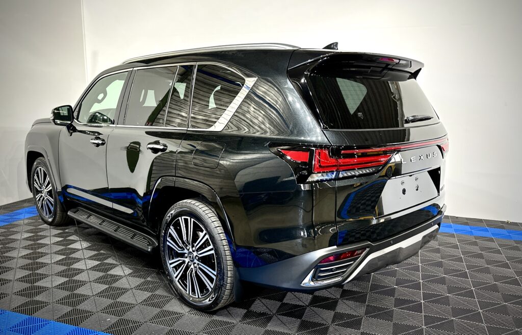 2 X Lexus LX600 Luxury NEW, On stock in Bremerhaven - Global Car Trading